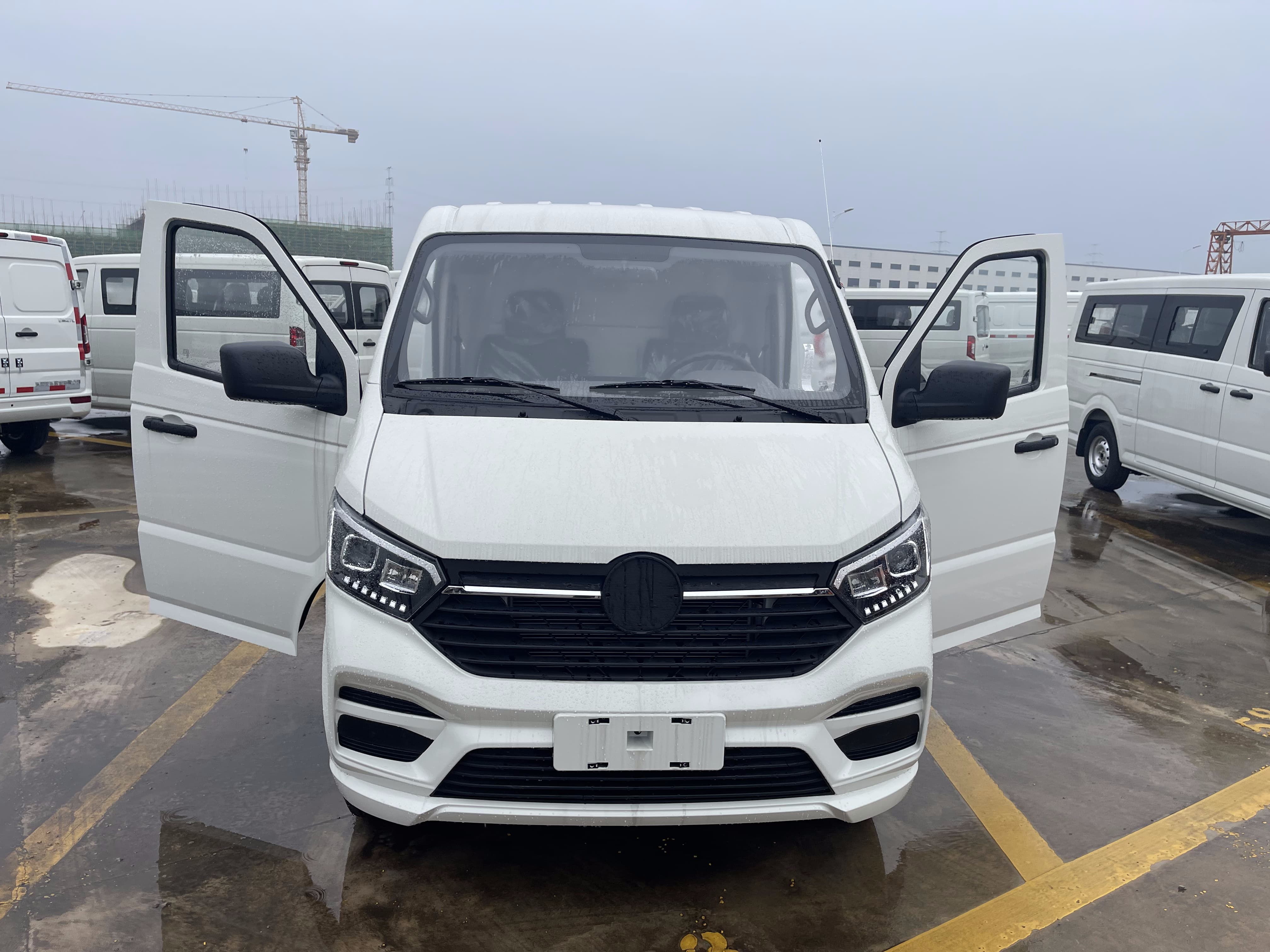 KAMA Fuel-Efficient Mini Van: Power, Space, and Savings in One - KAMA Auto