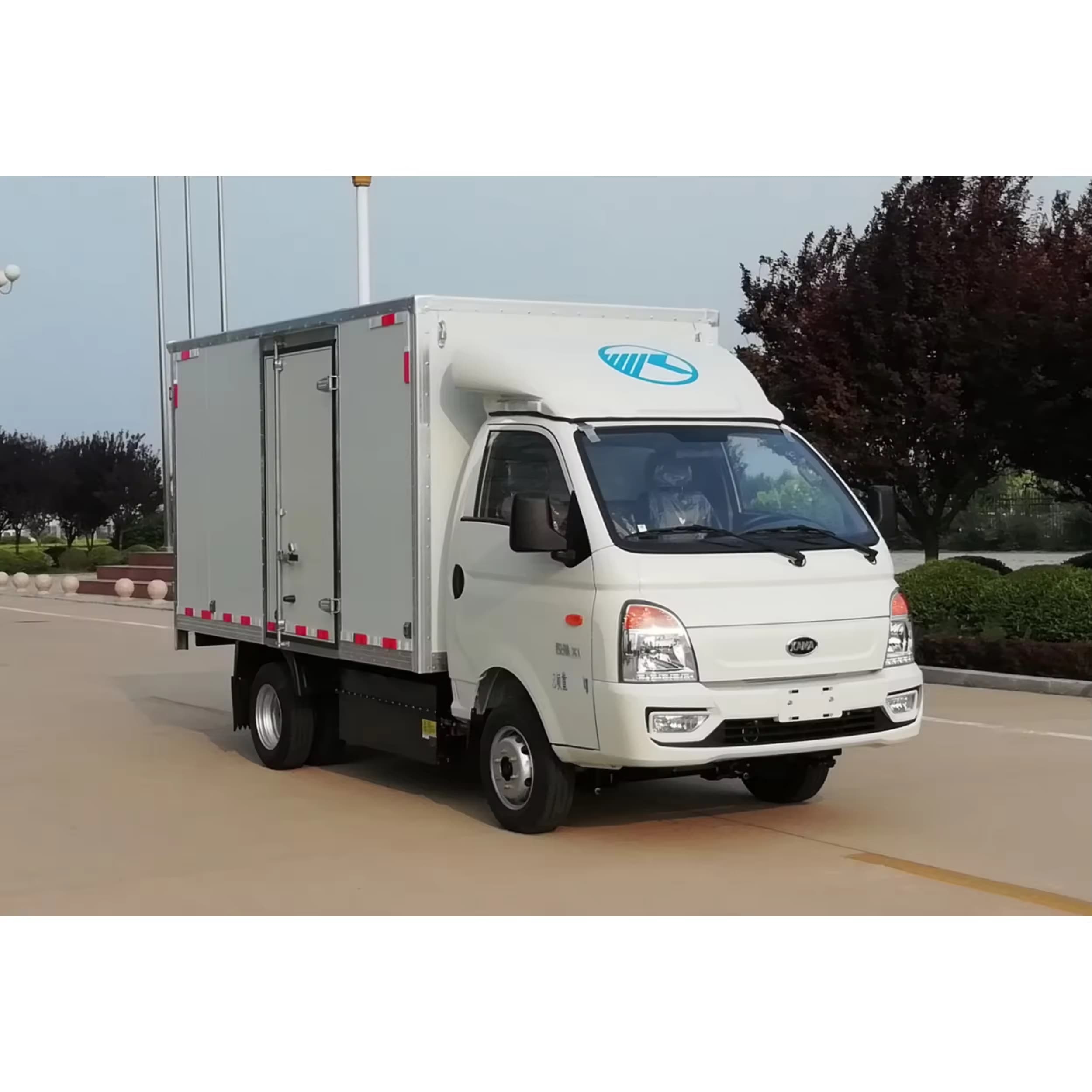 Affordable 2-Ton Long-Range Electric Cargo Van by KAMA - KAMA Auto